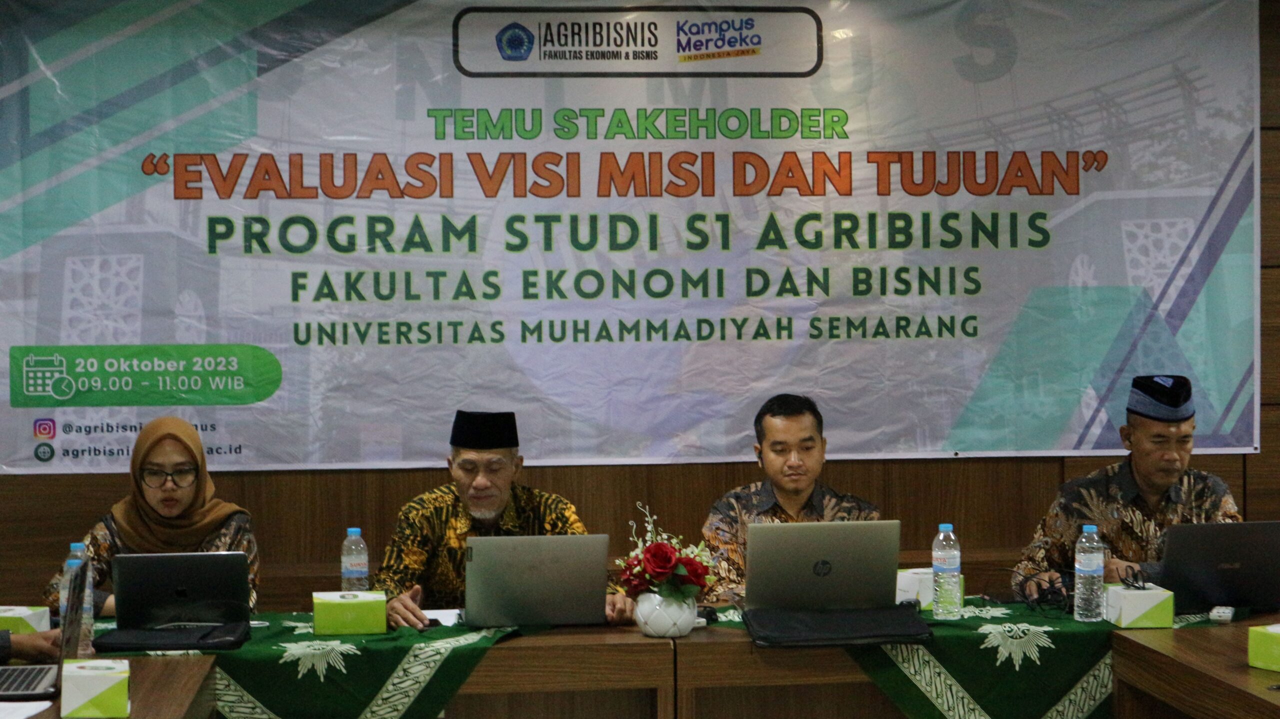TEMU STAKEHOLDER DALAM RANGKA EVALUASI VISI, MISI DAN TUJUAN PROGRAM ...